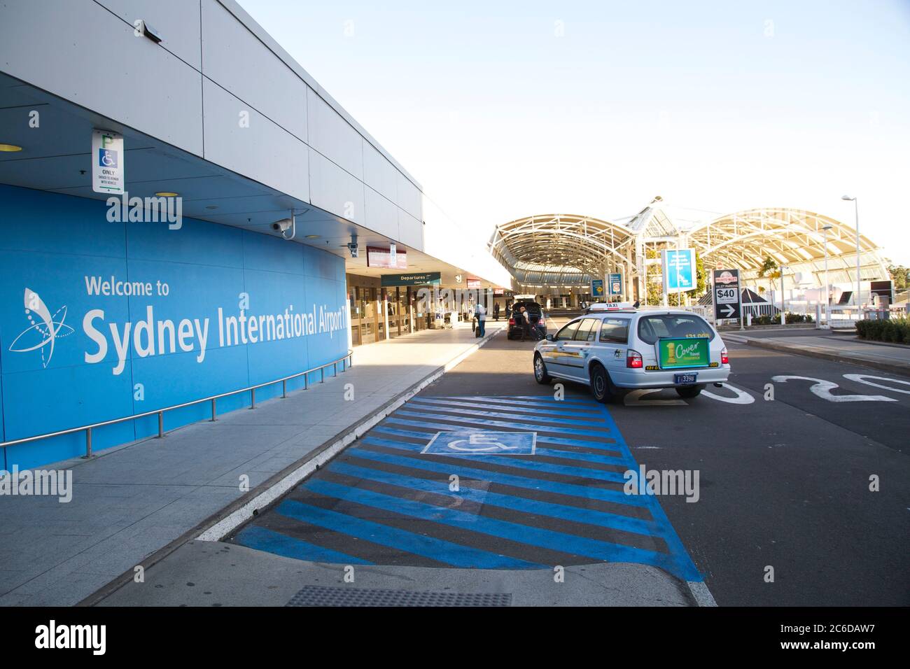 Sydney International Airport Terminal 1 Stock Photo - Alamy