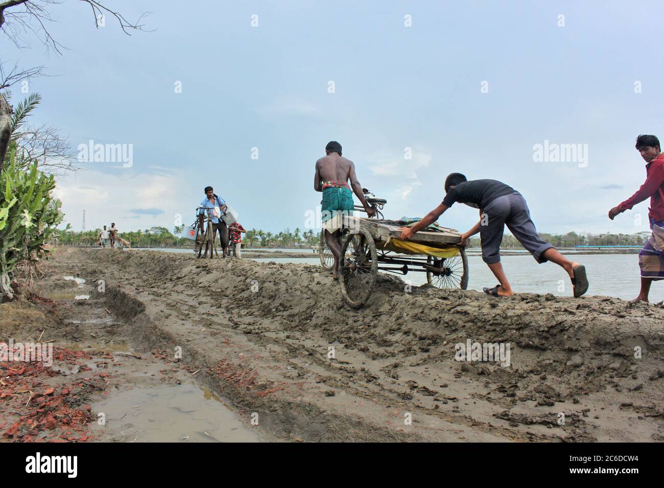 Cyclone Aila affected village at Khulna, Bangladesh Stock Photo - Alamy