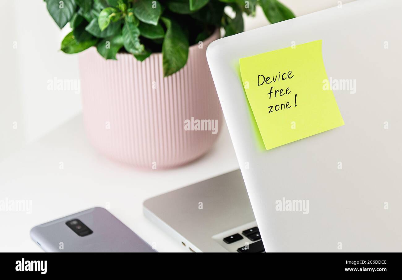 Green zone on office table hi-res stock photography and images - Alamy