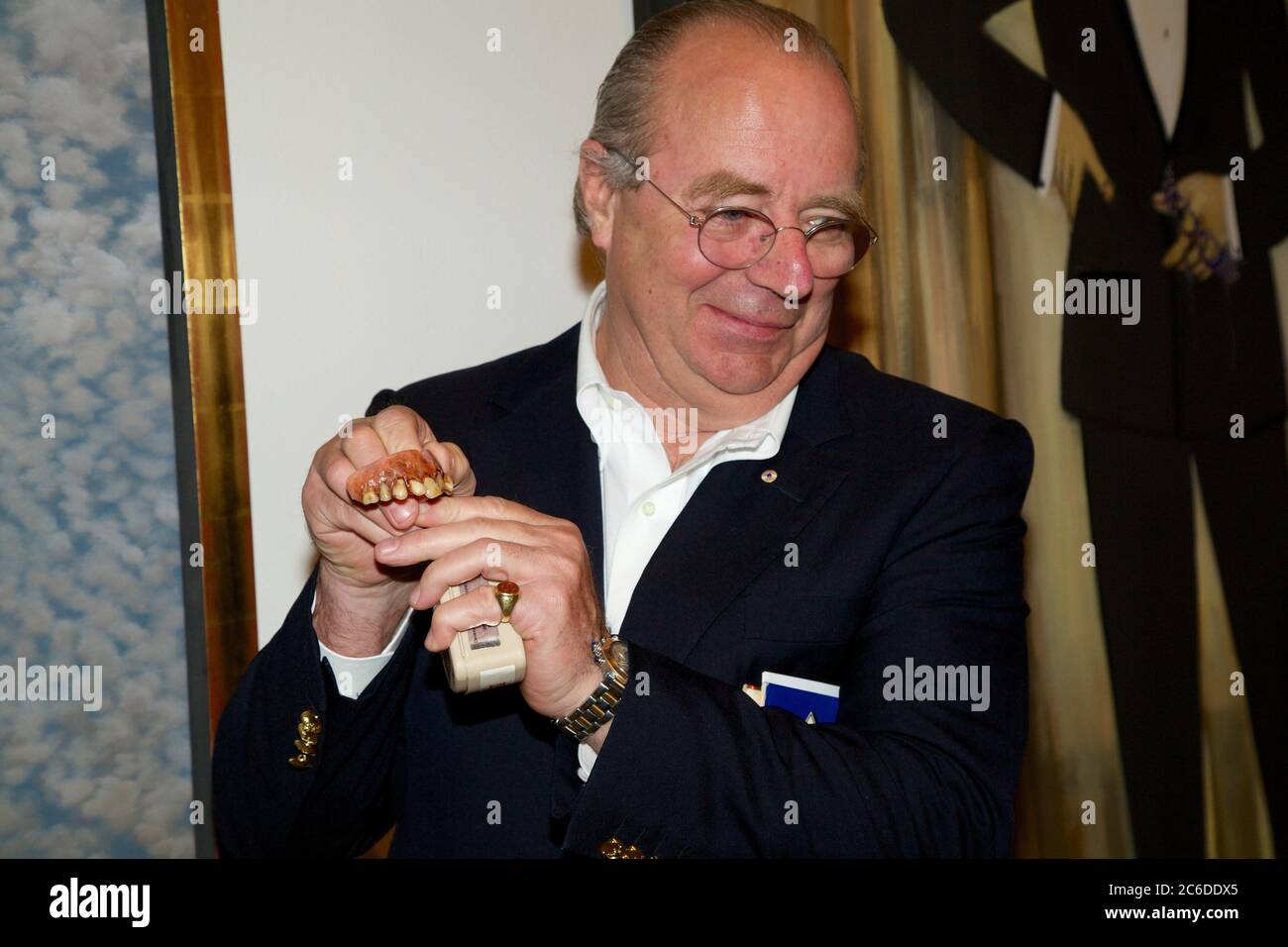 Packing room prize hi-res stock photography and images - Alamy