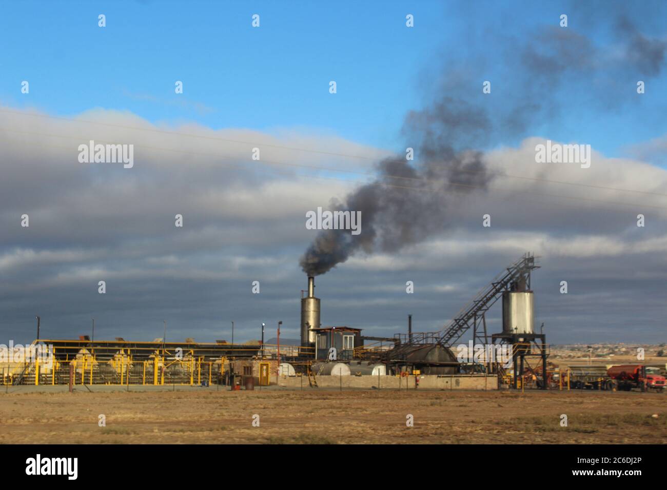 Dark black smoke from chimney hi-res stock photography and images - Alamy