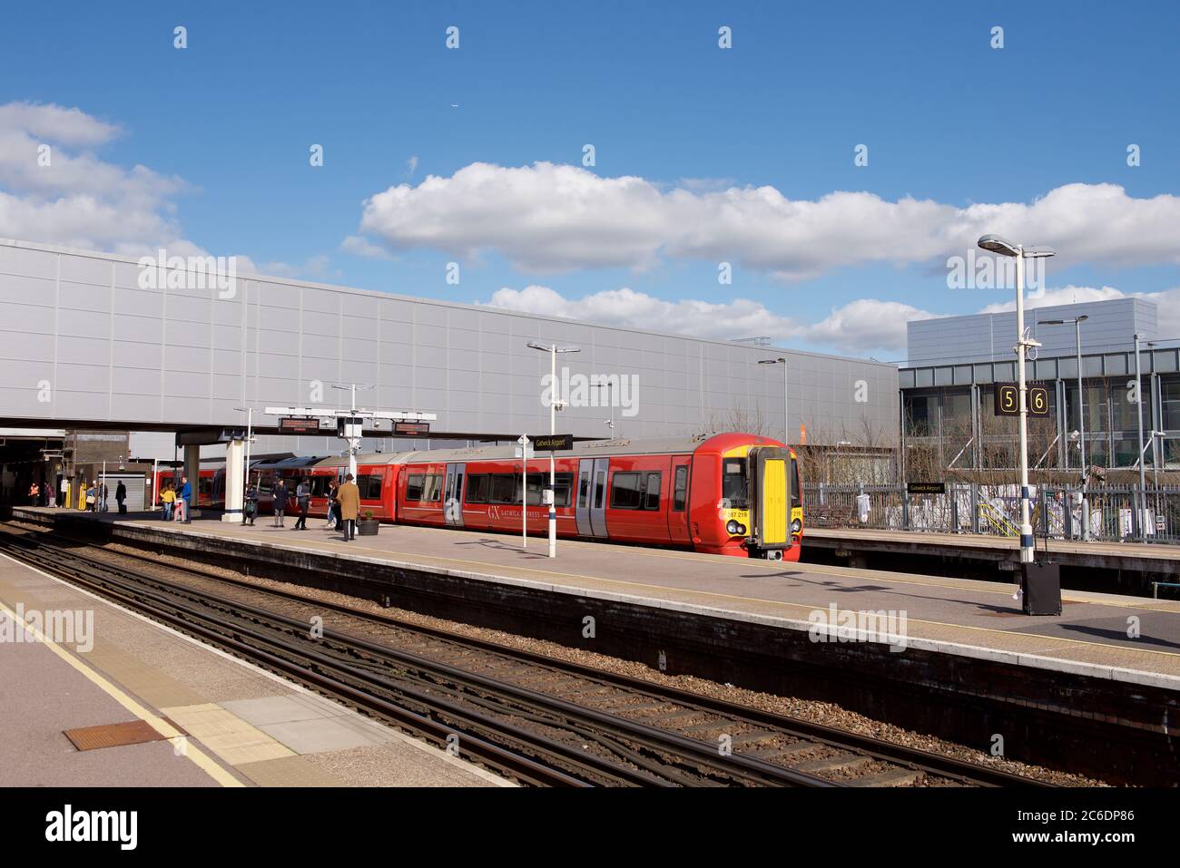 Gatwick Express Train at station Stock Photo - Alamy