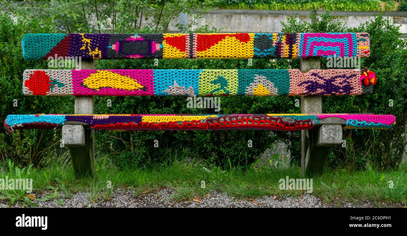 Do it yourself bench hi-res stock photography and images - Alamy