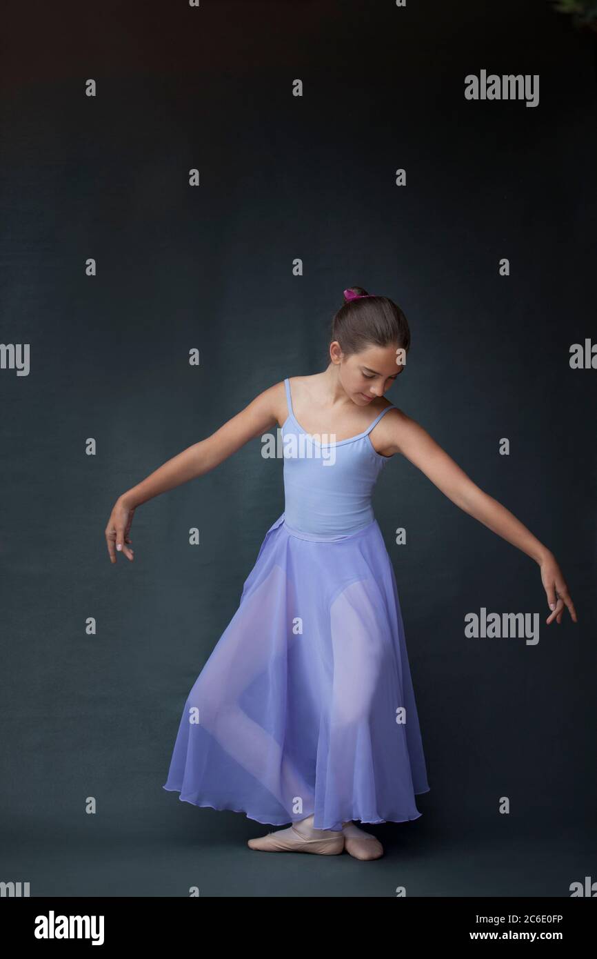 Plie hi-res stock photography and images - Alamy