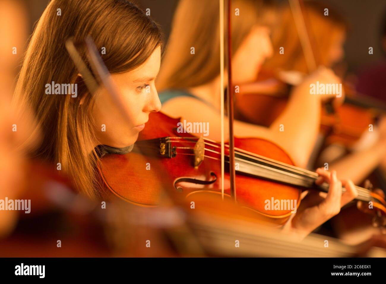 Close up violinist hi-res stock photography and images - Alamy