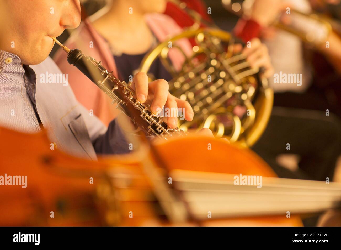 Classical musician hi-res stock photography and images - Alamy