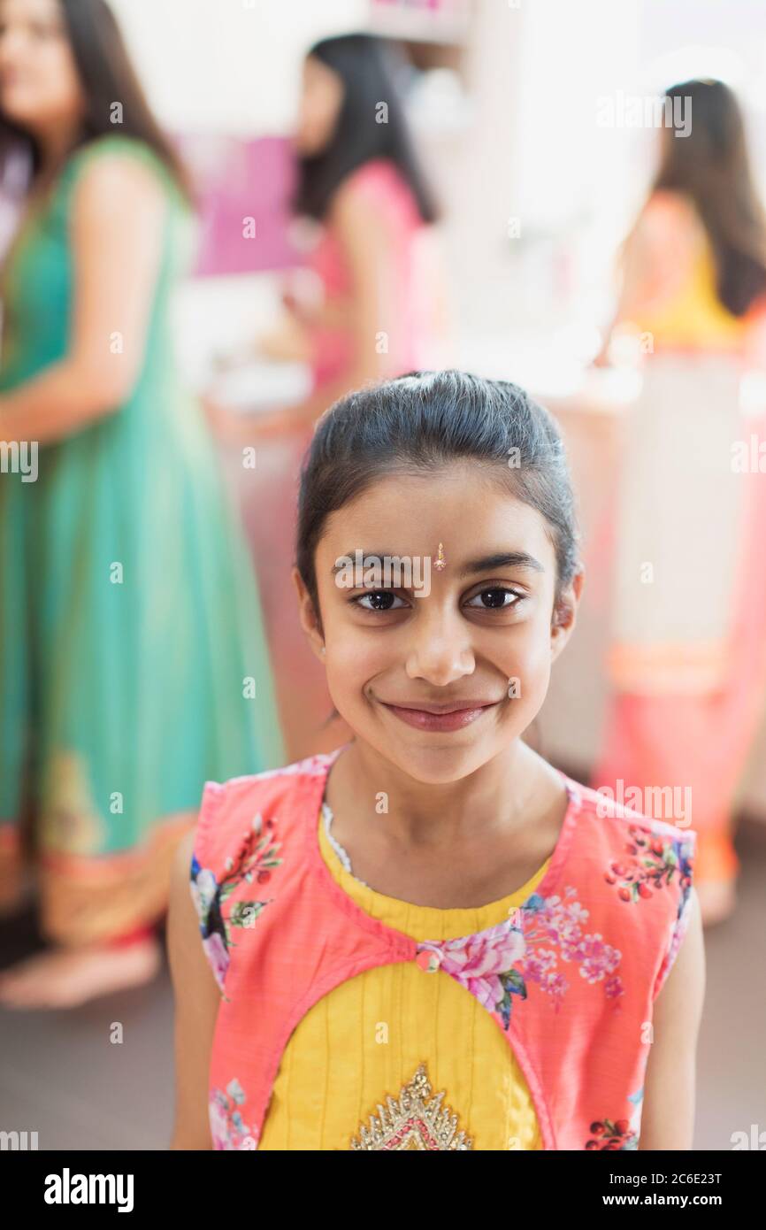 Indian girl preteen hi-res stock photography and images - Alamy
