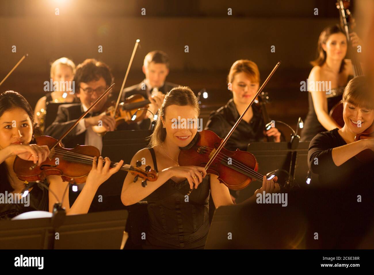 Playing upright bass hi-res stock photography and images - Alamy