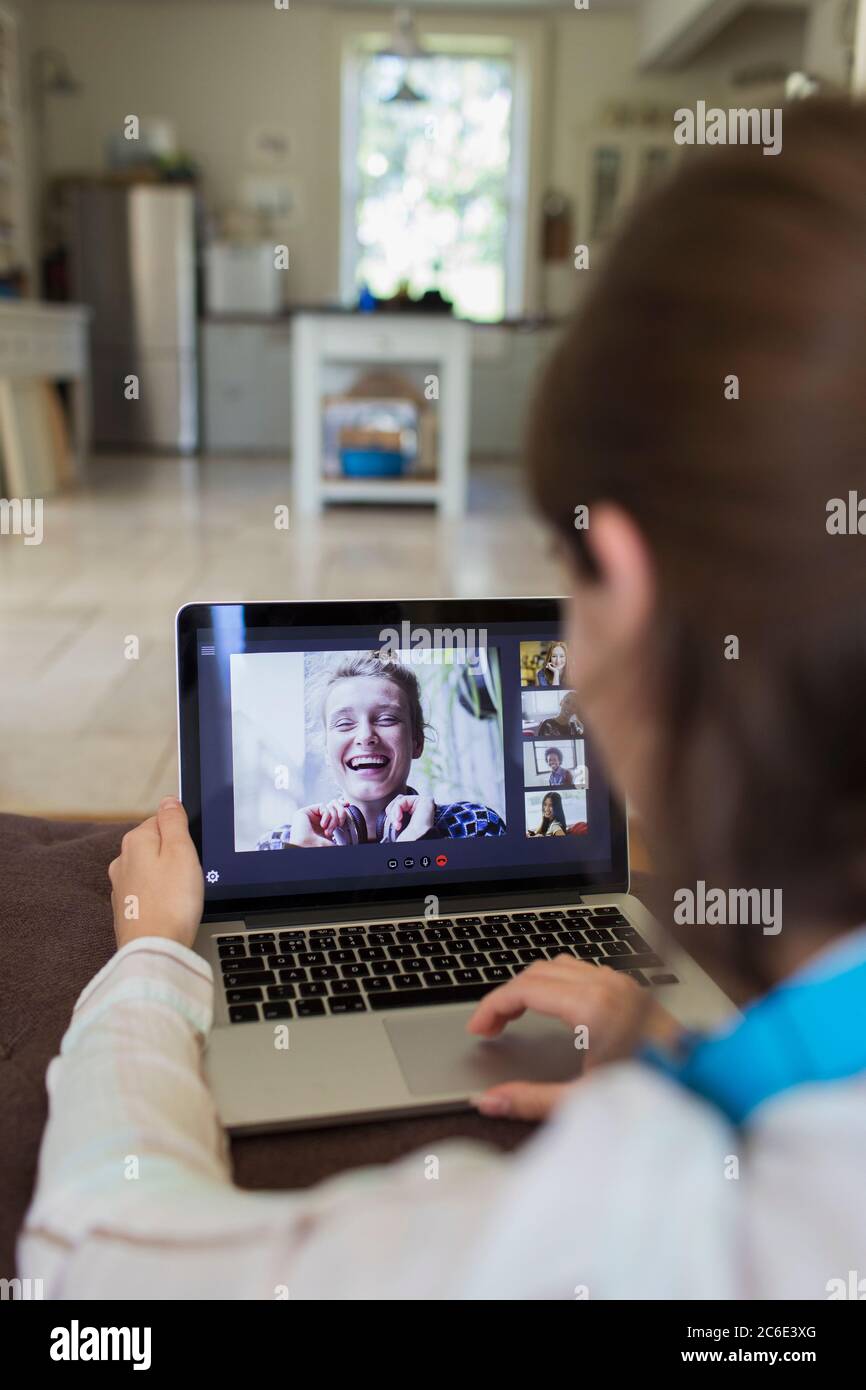 Laptop screen hi-res stock photography and images - Alamy