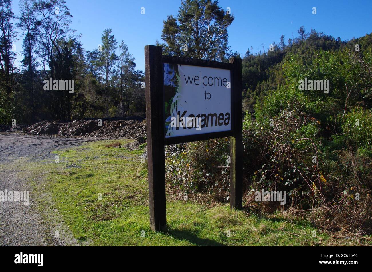 Welcome to the karamea sign hi-res stock photography and images - Alamy