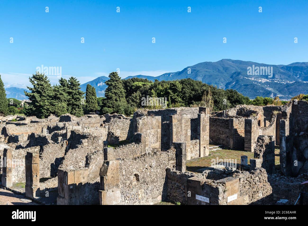 Pompeii city destroyed in 79BC by the eruption of Mount Vesuvius Stock ...