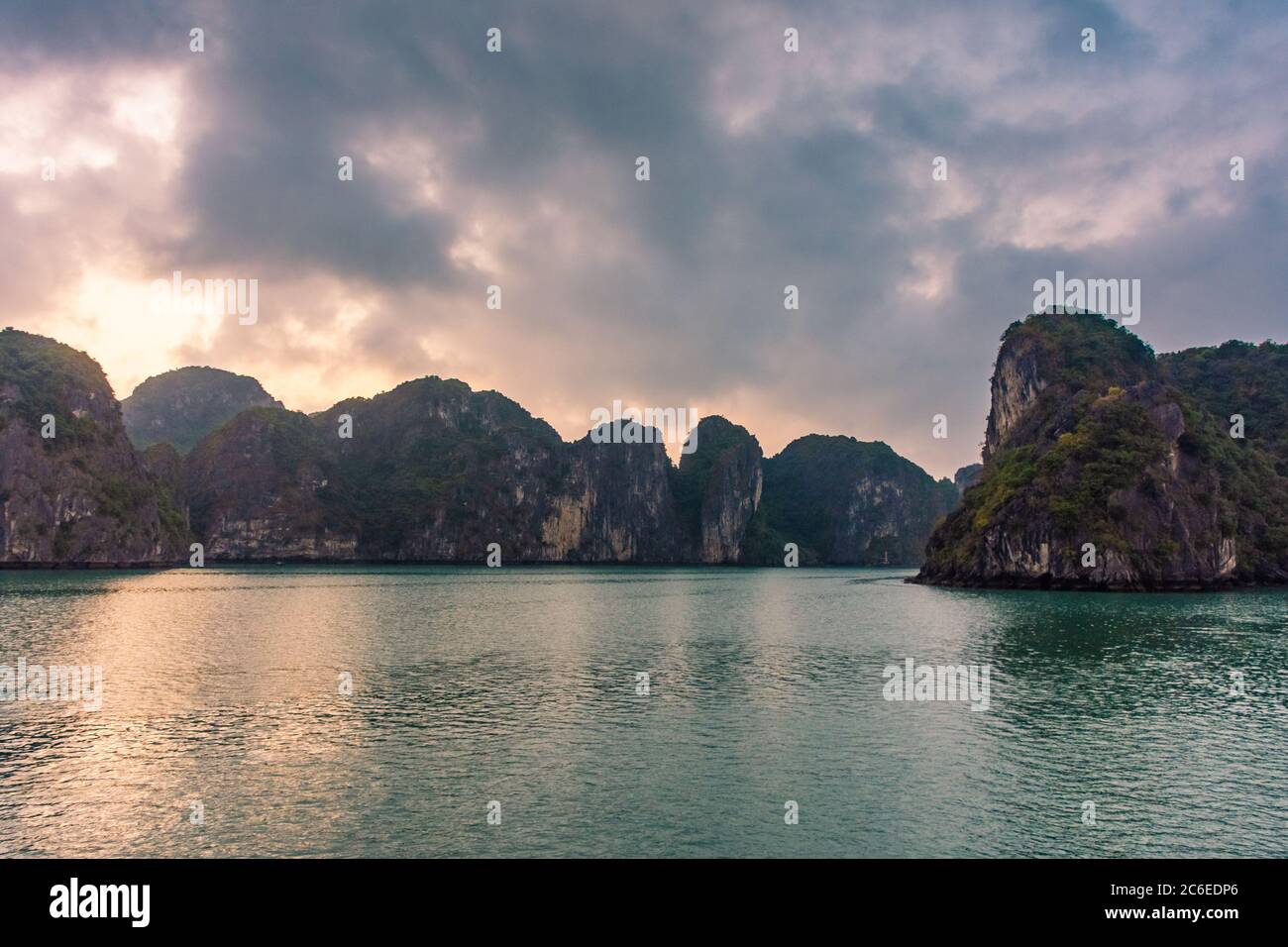 Ocean sunset limestone stack in hi-res stock photography and images - Alamy
