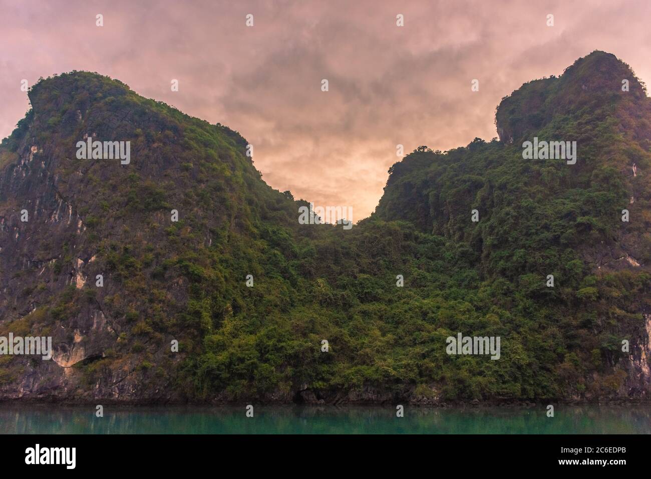 Beautiful dawn over the stacks of Ha Long Bay, Vietnam Stock Photo - Alamy