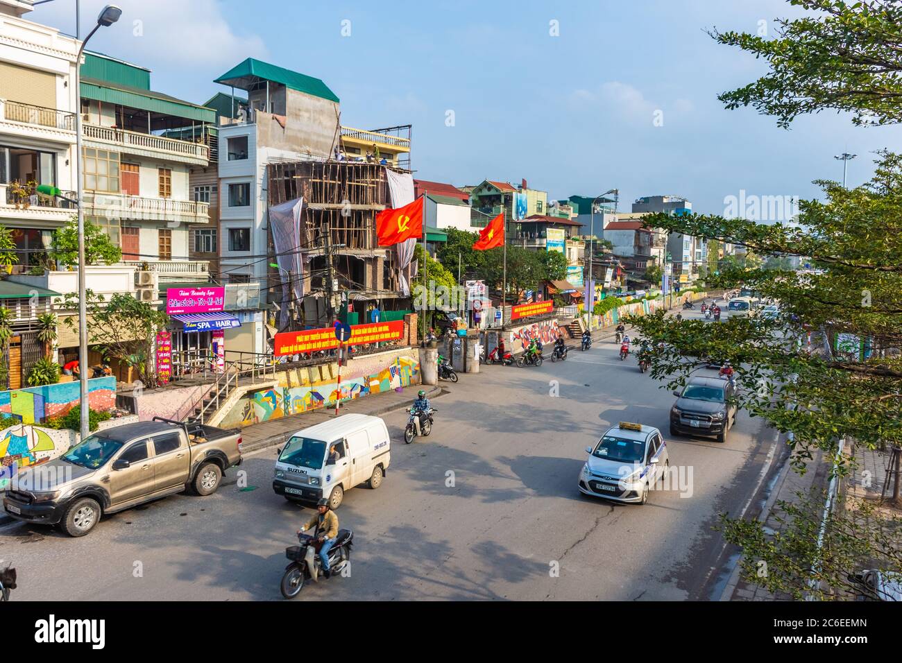 Vietnamese traffic 2020 hi-res stock photography and images - Alamy