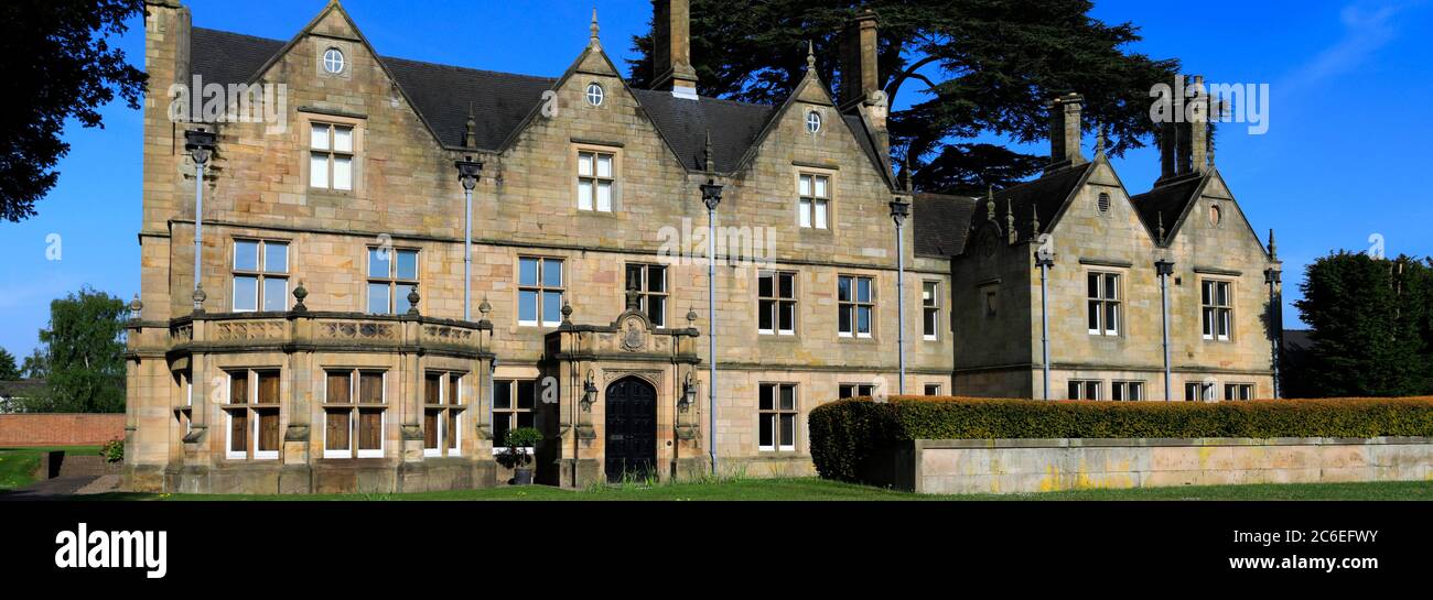 Duffield village hi-res stock photography and images - Alamy