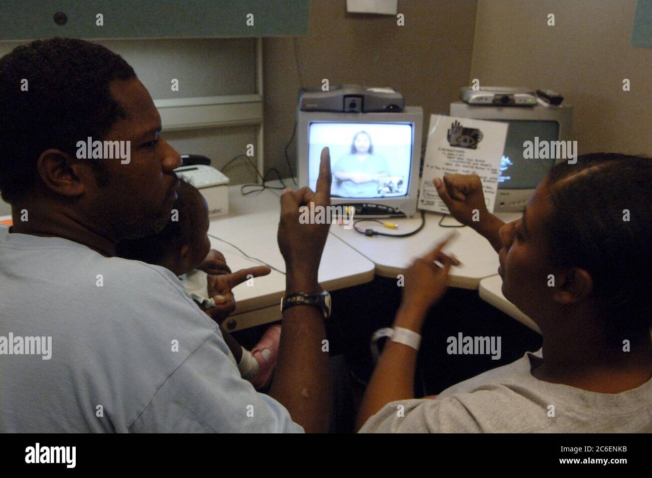 American sign language interpreter hi-res stock photography and images - Alamy