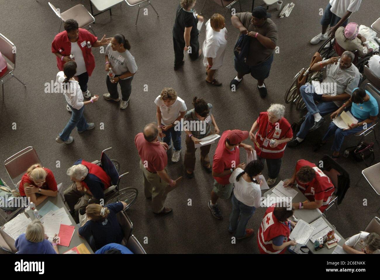 Red cross evacuation hi-res stock photography and images - Alamy