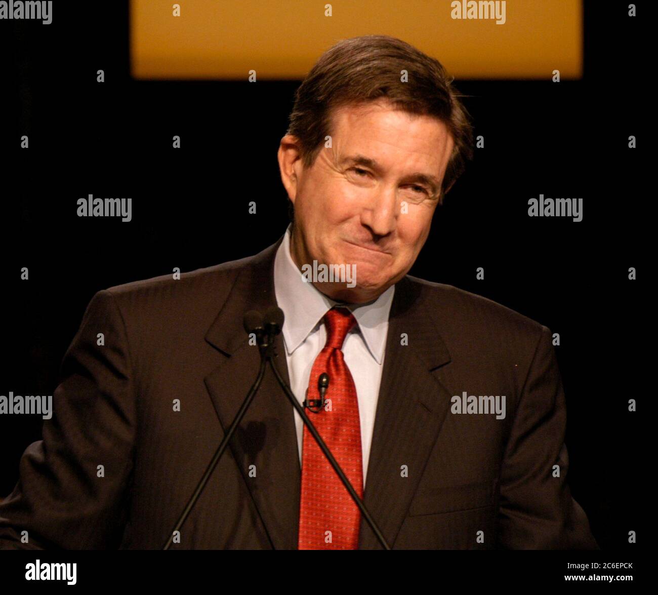 Television news anchor male hi-res stock photography and images - Alamy