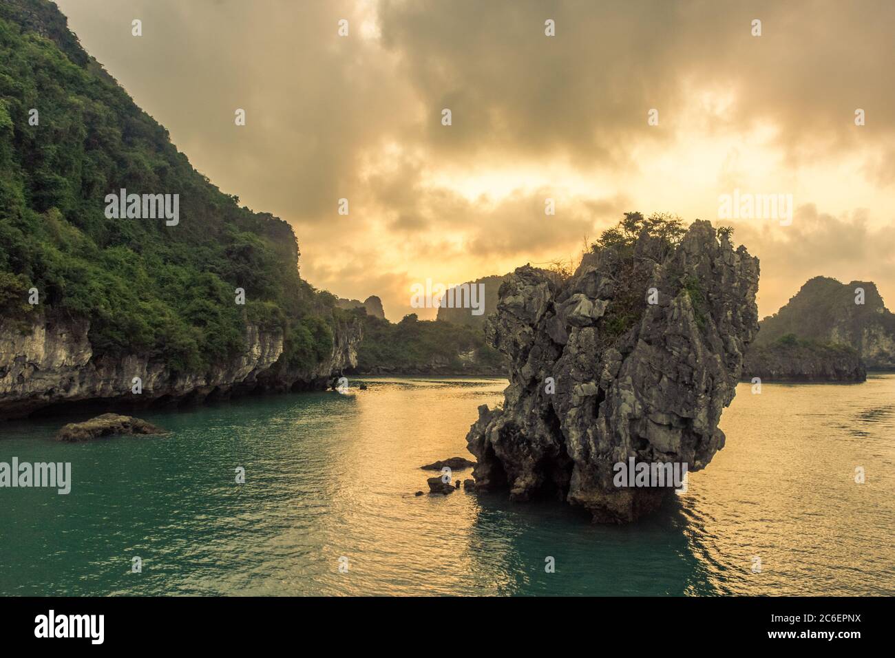 Ocean sunset limestone stack in hi-res stock photography and images - Alamy