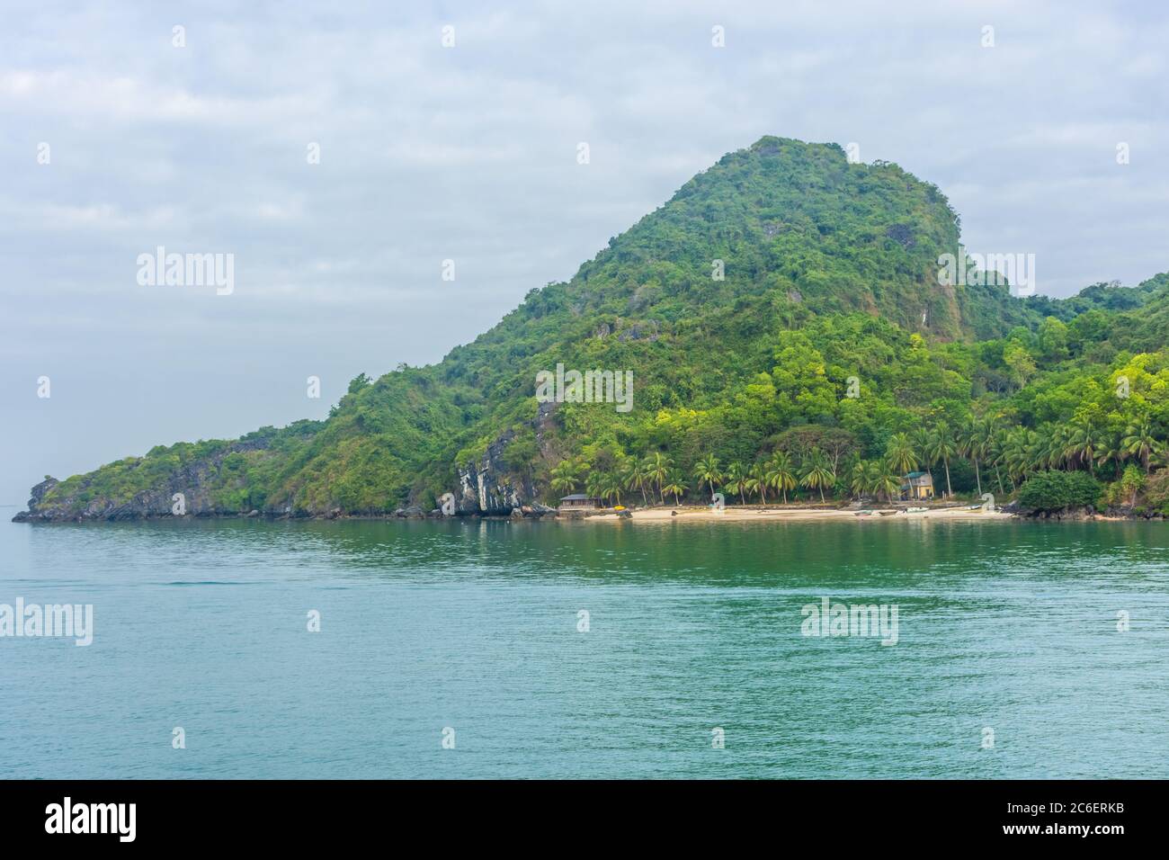 Beautiful beach in Ha Long Bay, Vietnam Stock Photo - Alamy