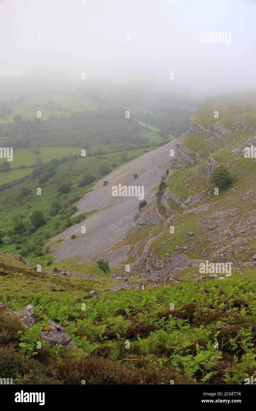 Eglwyseg limestone rocks and trail, Llangollen, Wales Stock Photo - Alamy