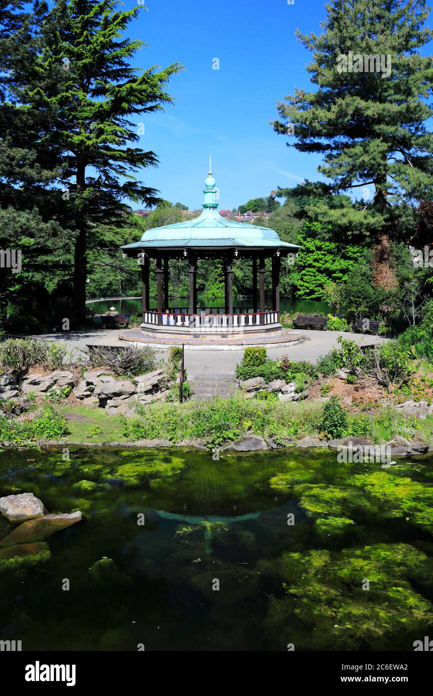 Spring view of the River Gardens, river Derwent, Belper town, Amber ...