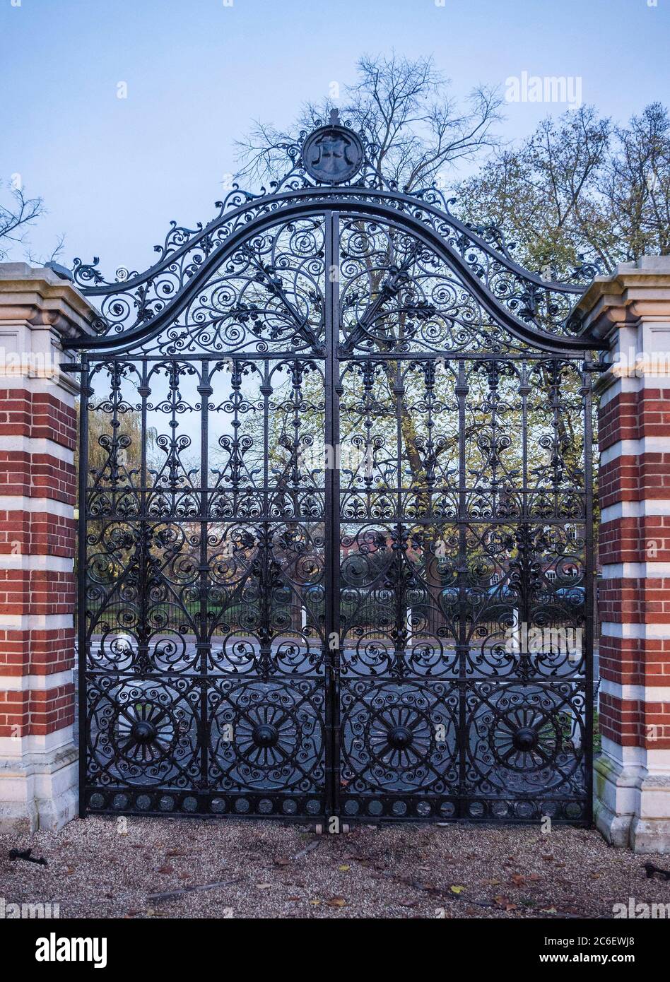 Wrought iron scroll work hi-res stock photography and images - Alamy