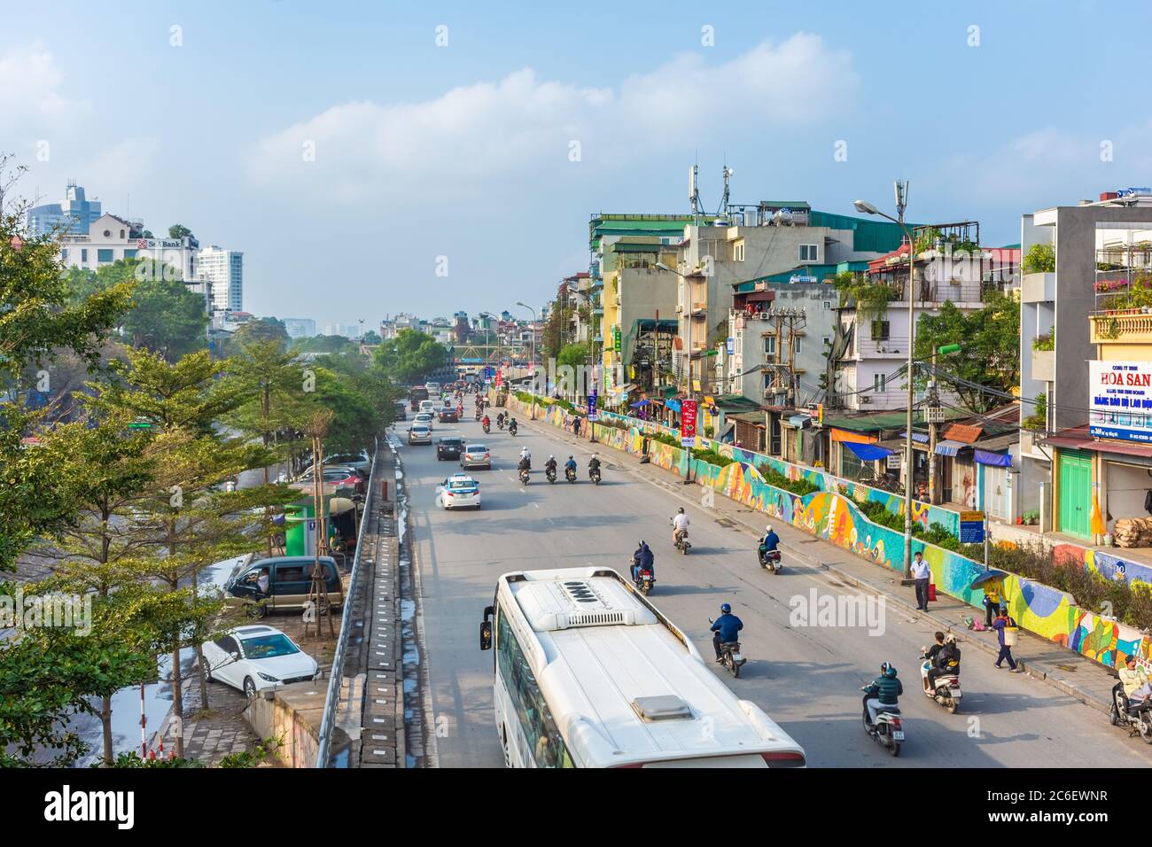 Vietnamese traffic 2020 hi-res stock photography and images - Alamy