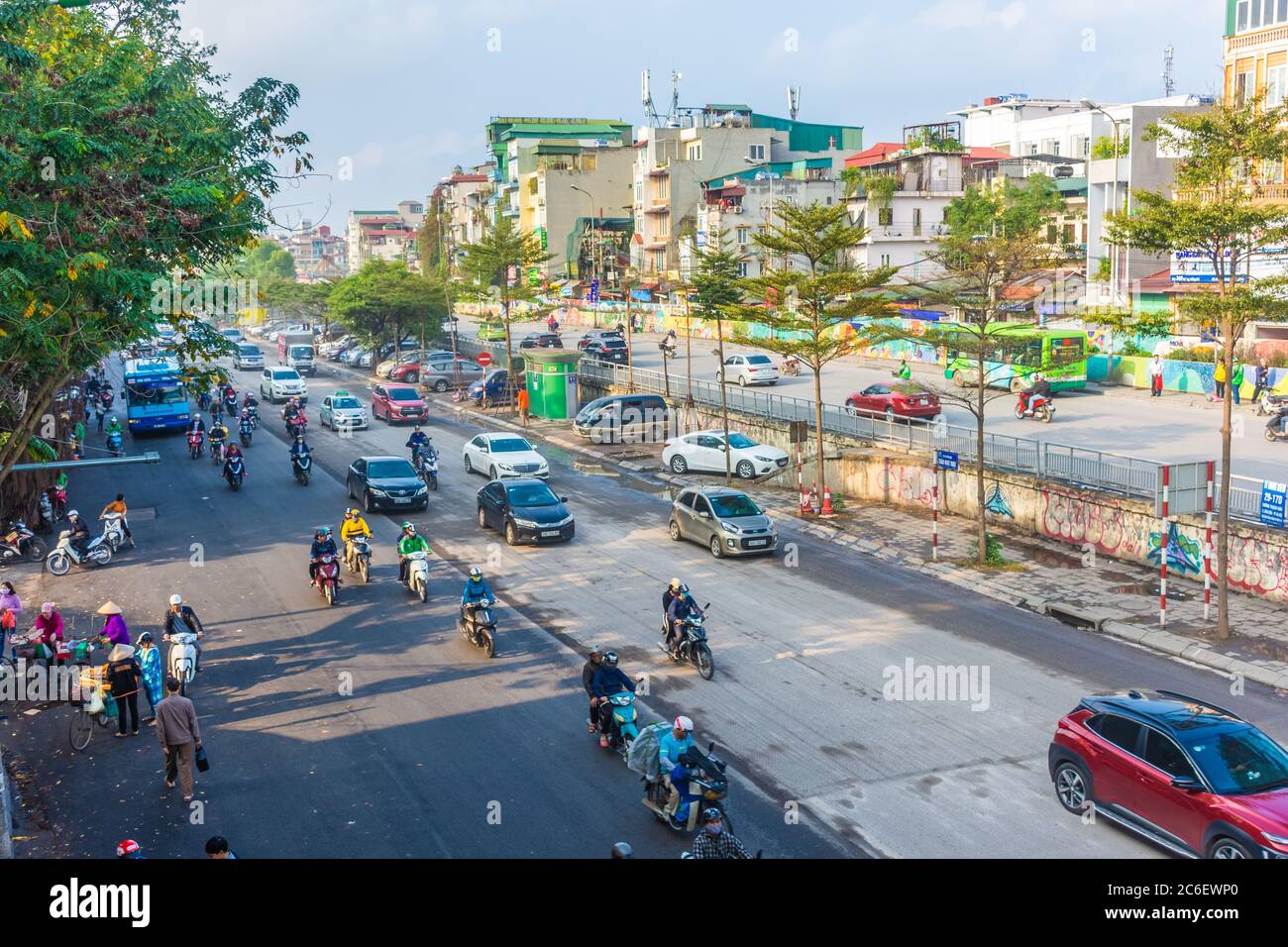 Vietnamese traffic 2020 hi-res stock photography and images - Alamy