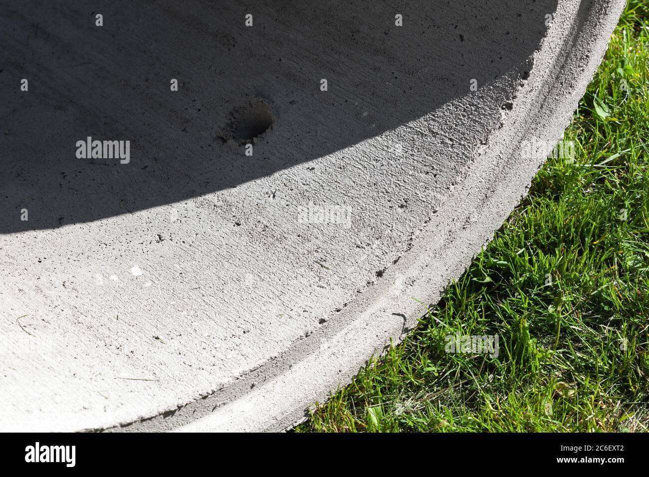 Concrete ring hi-res stock photography and images - Alamy