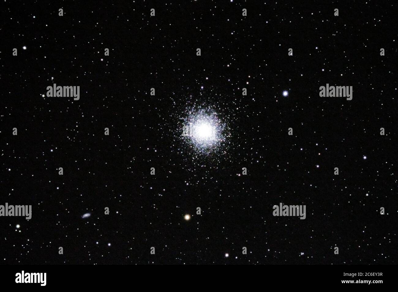 Astrophotograph of the Great Globular Cluster from Hercules ... Astrophotograph of the Great Globular Cluster from Hercules ...