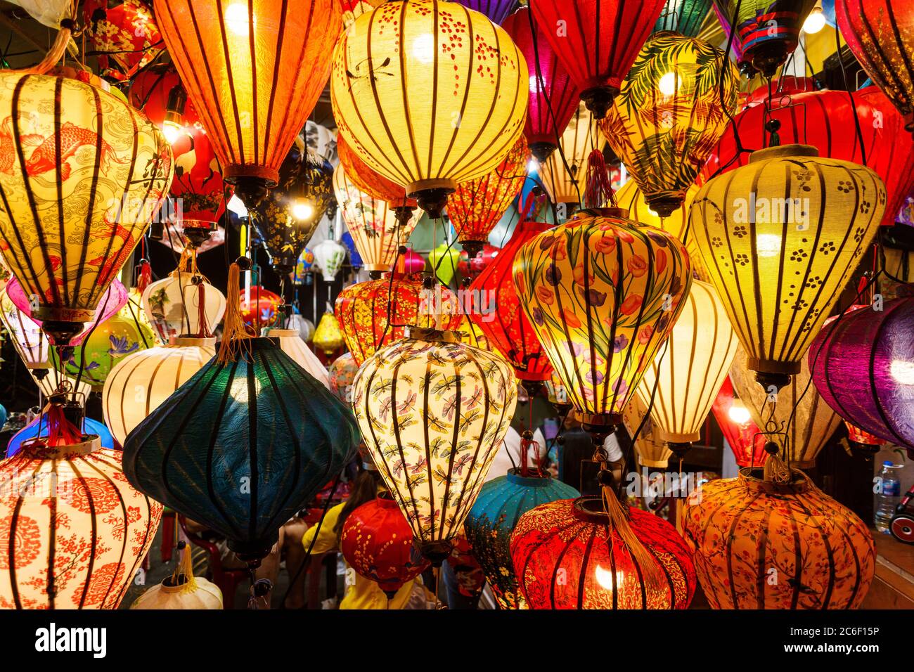 Chinese lamps hi-res stock photography and images - Alamy