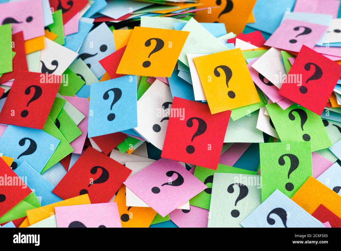 Pile of question marks hi-res stock photography and images - Alamy