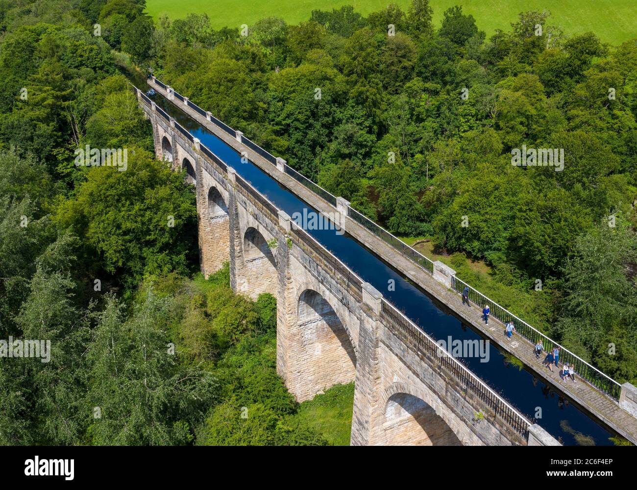 Avon aqueduct muiravonside country park hi-res stock photography and ...