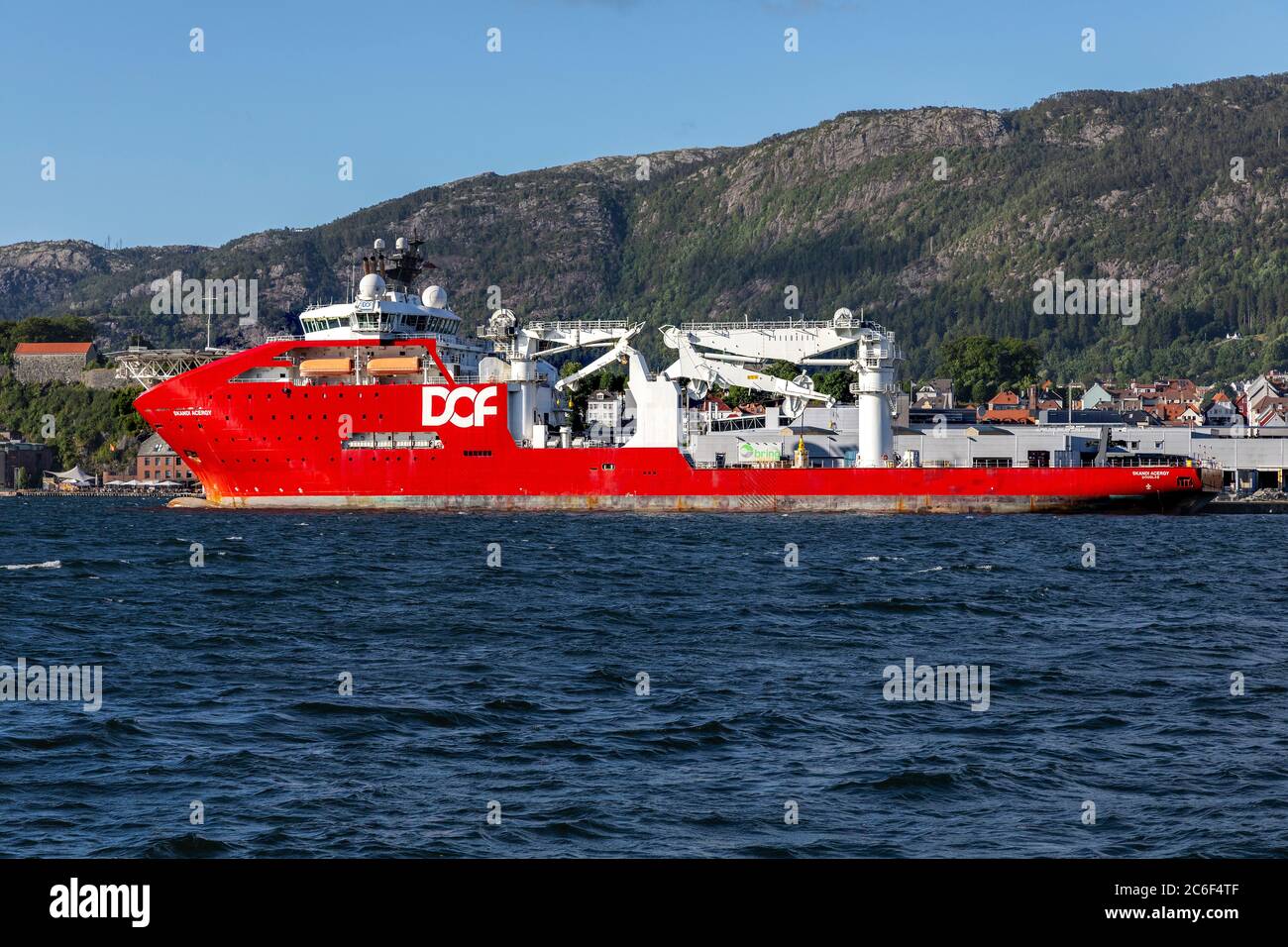 Offshore ROV construction support vessel Skandi Acergy at Jekteviken ...