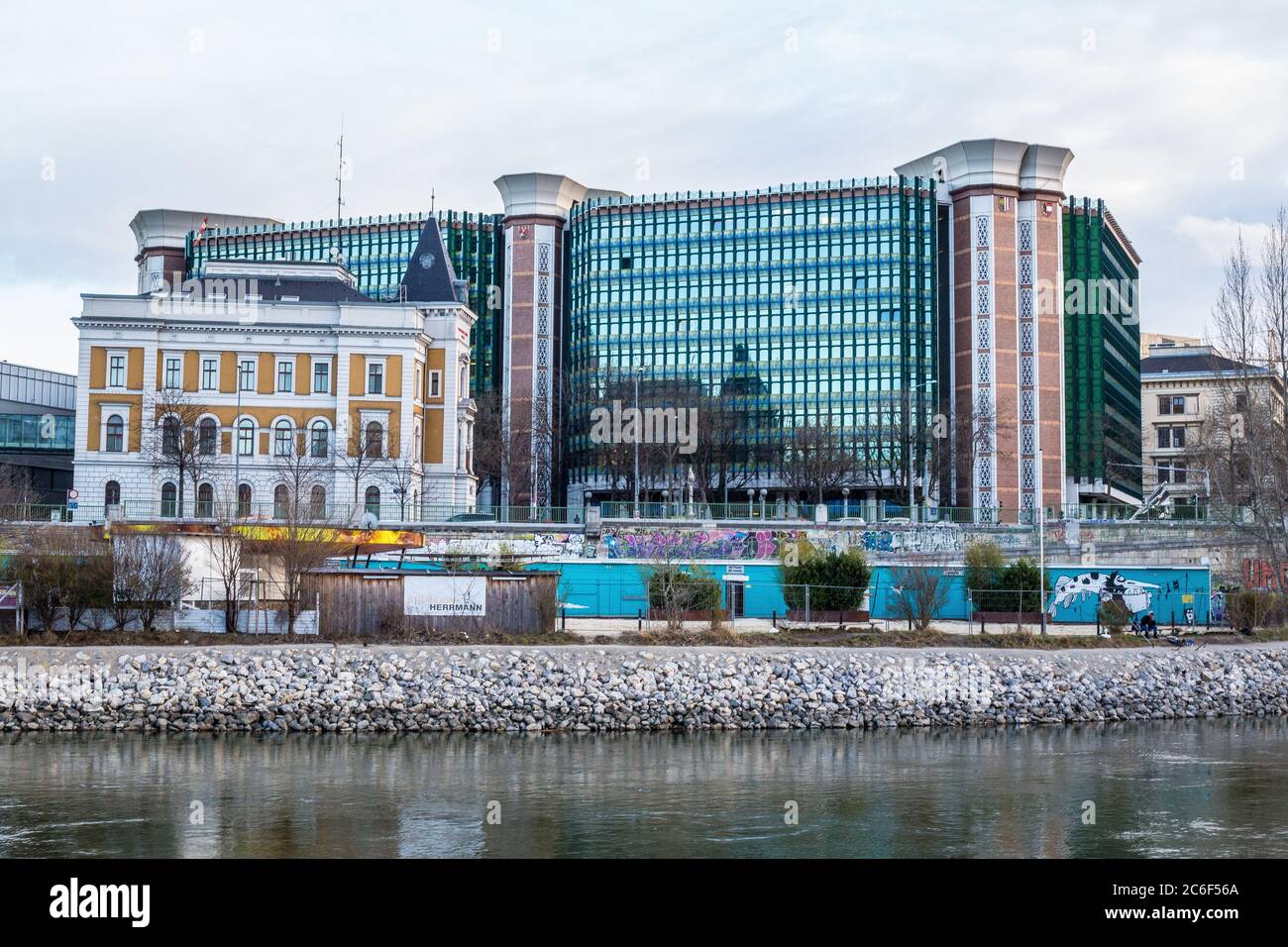 Ministry of health building hi-res stock photography and images - Alamy