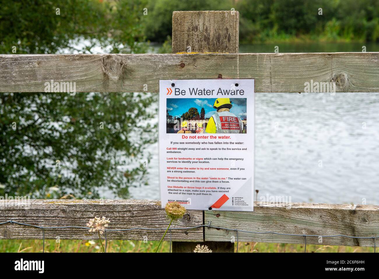 Slough, Berkshire, UK. 9th July, 2020. A Be Water Aware notice to ...