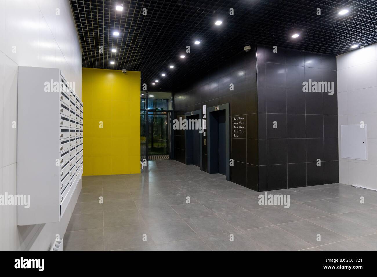 Interior of a corridor in an apartment building Stock Photo - Alamy