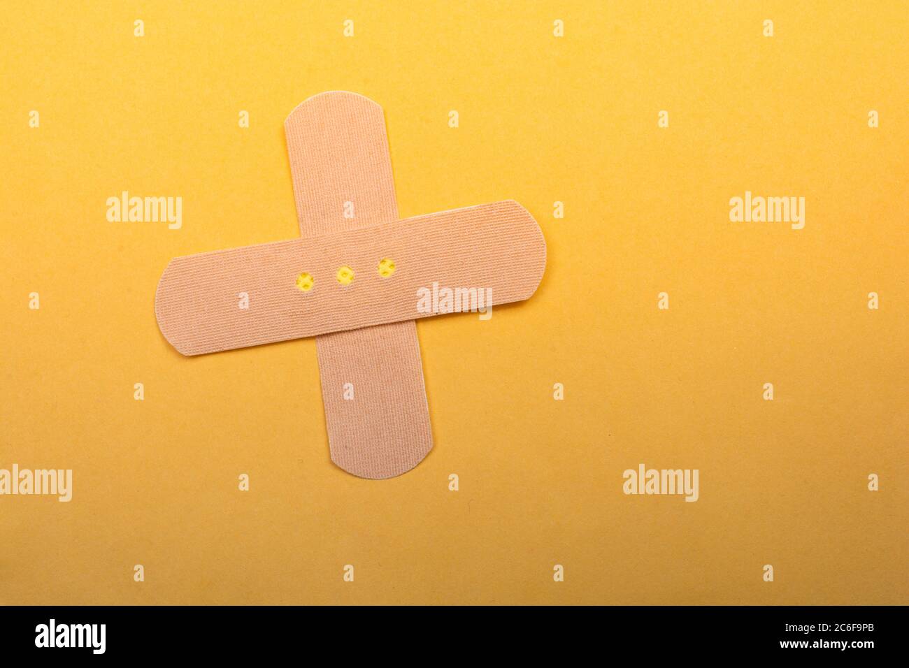 Dressing plasters, wound cross plastering band Stock Photo - Alamy