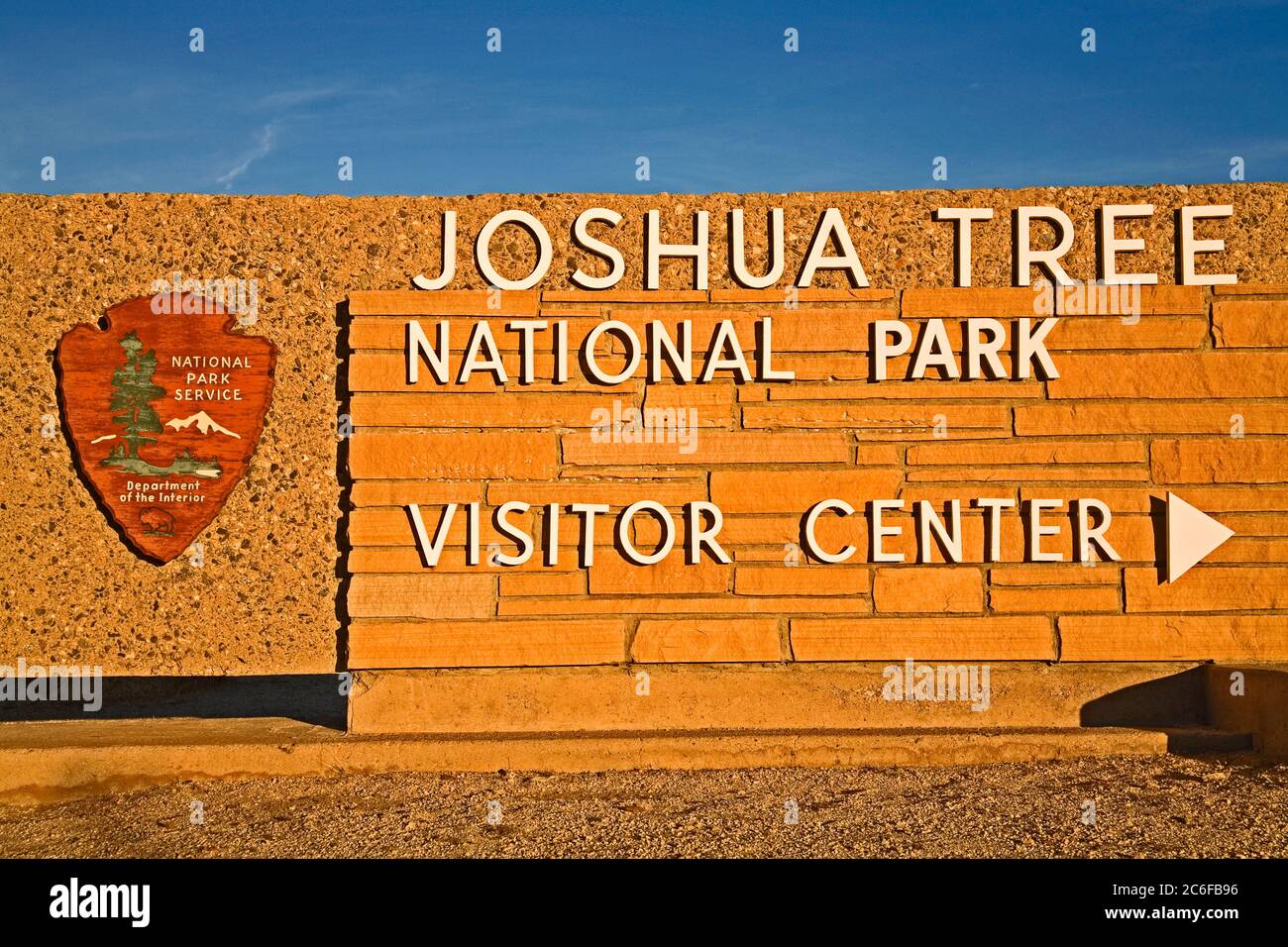 Joshua tree entrance sign hi-res stock photography and images - Alamy