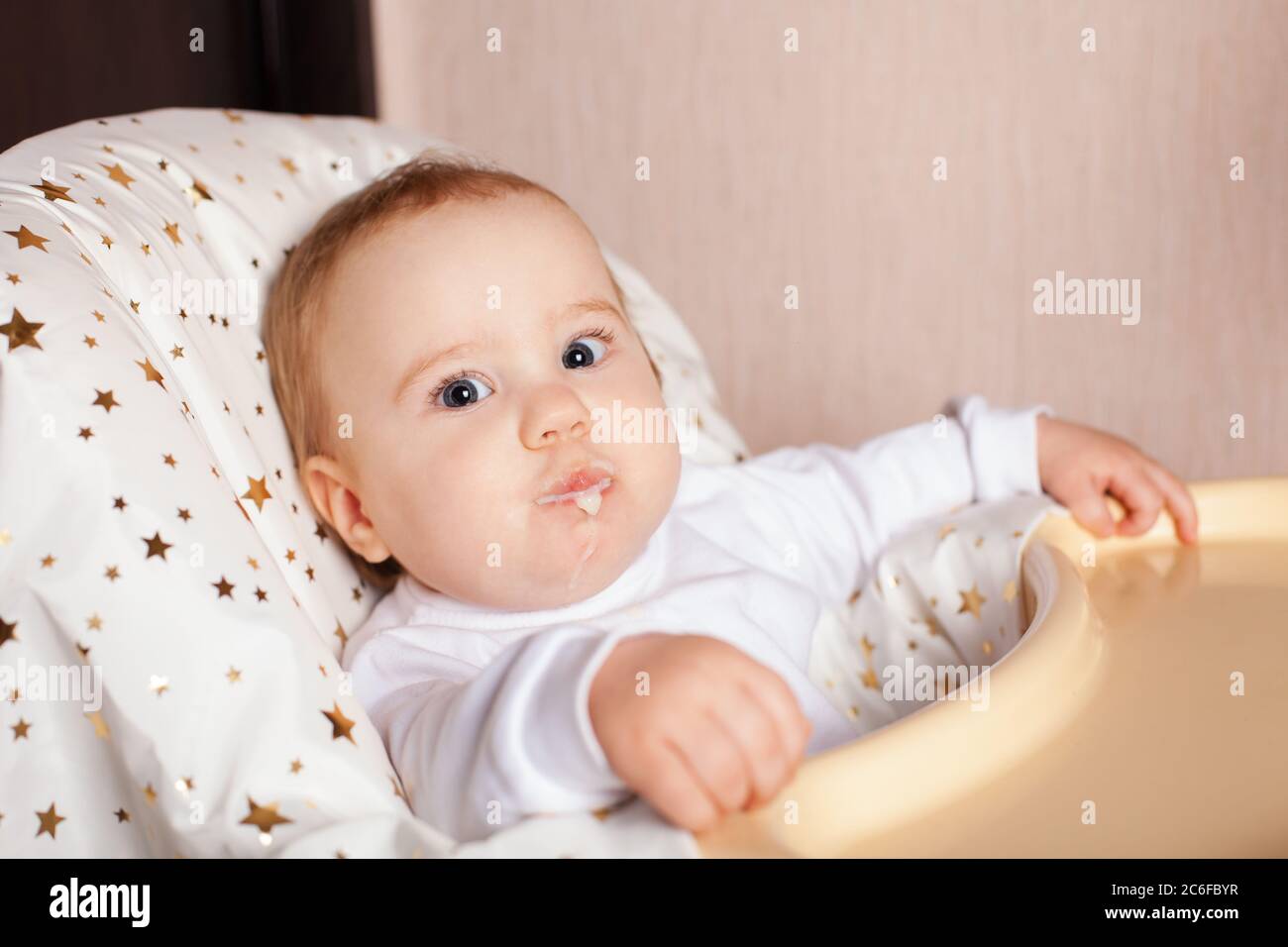 kids eating healthy food in kindergarten or at home Stock Photo - Alamy