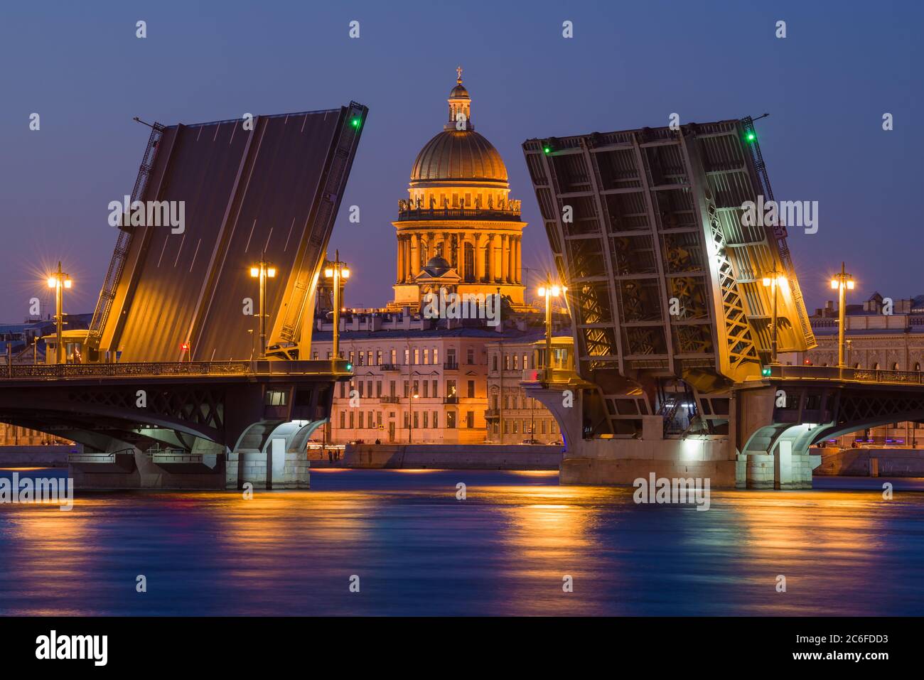 The dome of St. Isaac's Cathedral in the site of the divorced ...