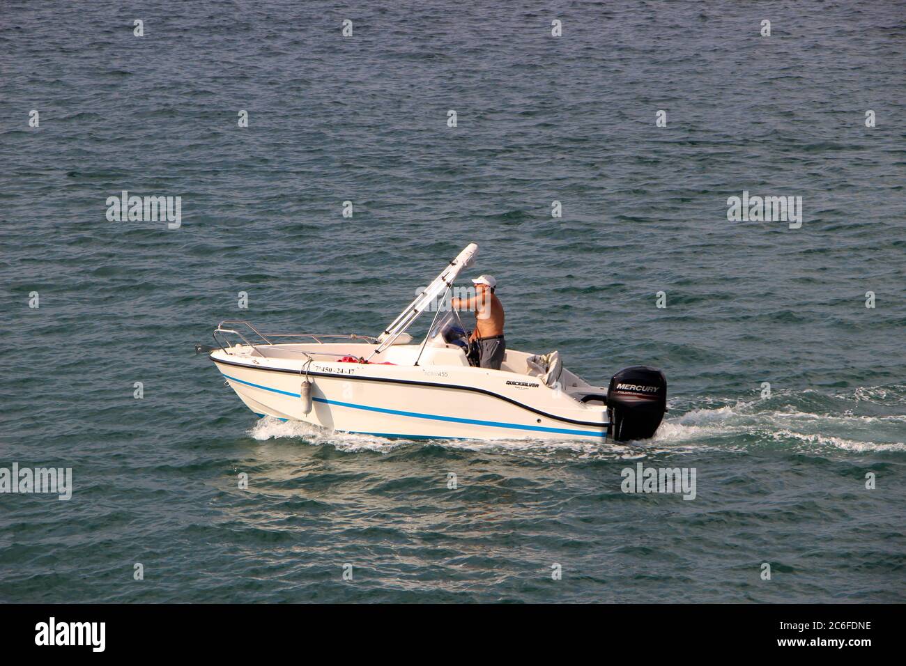 Outboard Motor White High Resolution Stock Photography and Images - Alamy