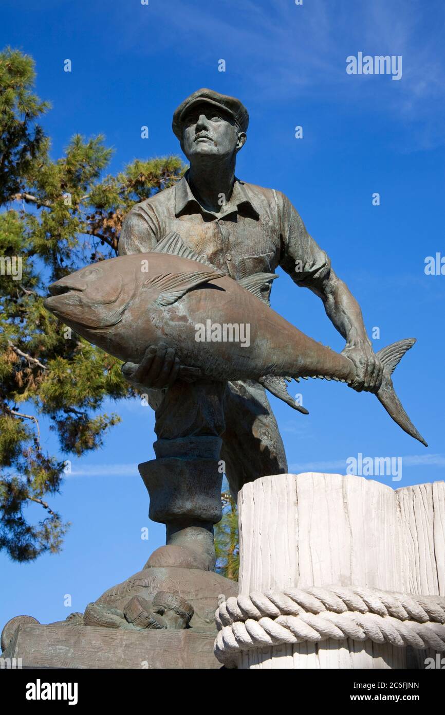 Tuna Fisherman, Fishing Industry Memorial by Henry Alvarez, San Pedro ...
