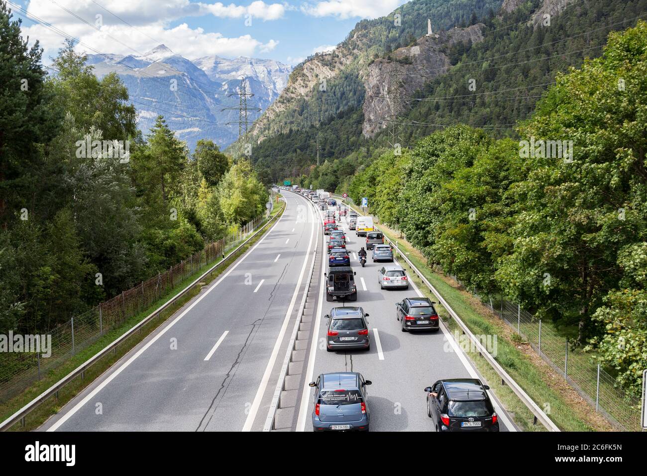 Motorway contraflow hi-res stock photography and images - Alamy