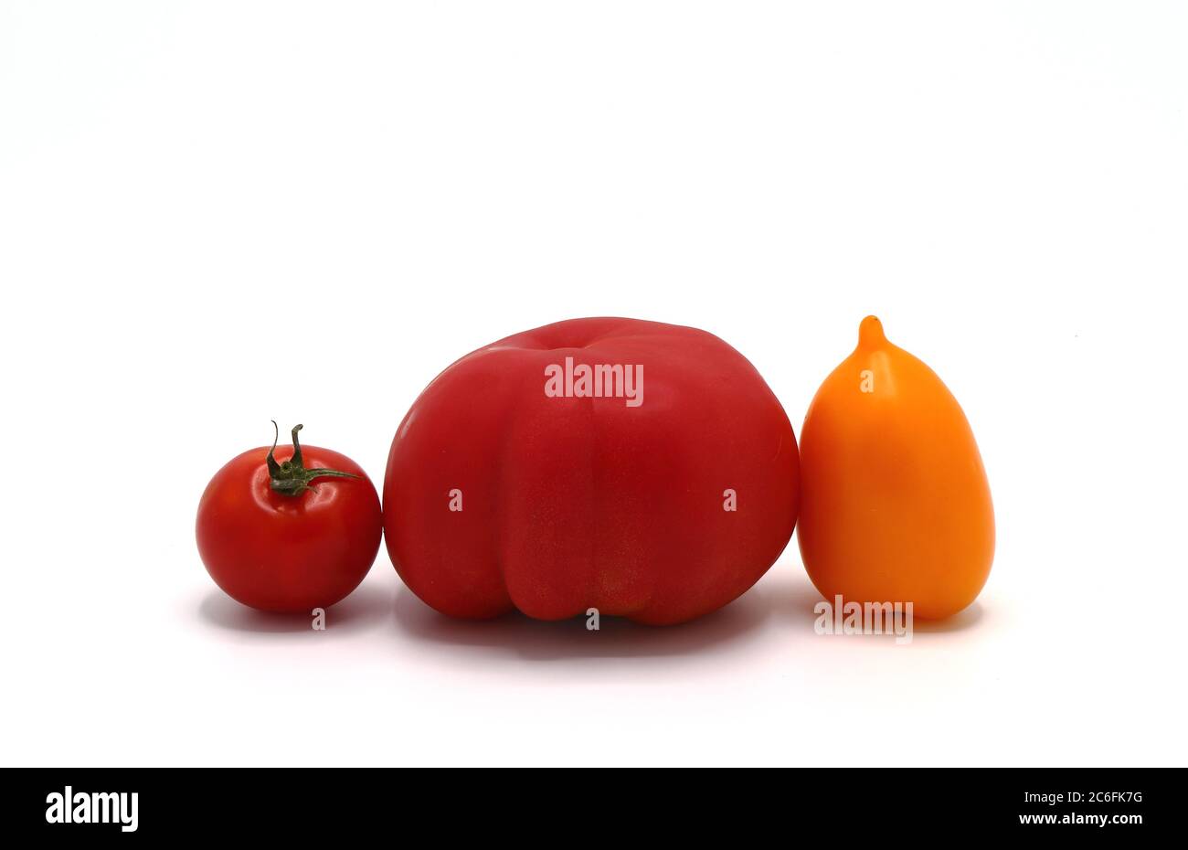 Tomato sizes hi-res stock photography and images - Alamy