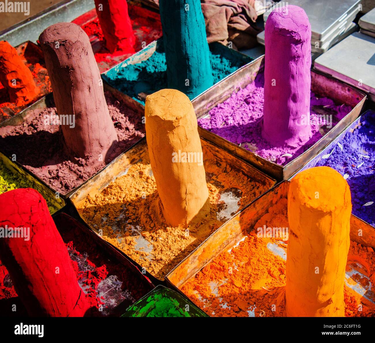Pigments colors hi-res stock photography and images - Alamy