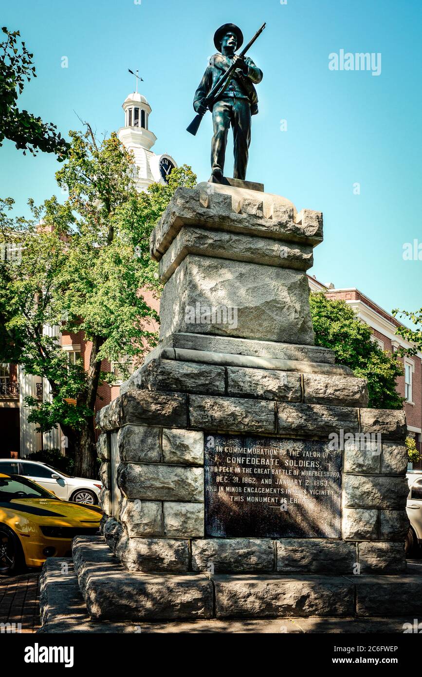 A commemorative Confederate Solider Statue on plinth with plaque ...