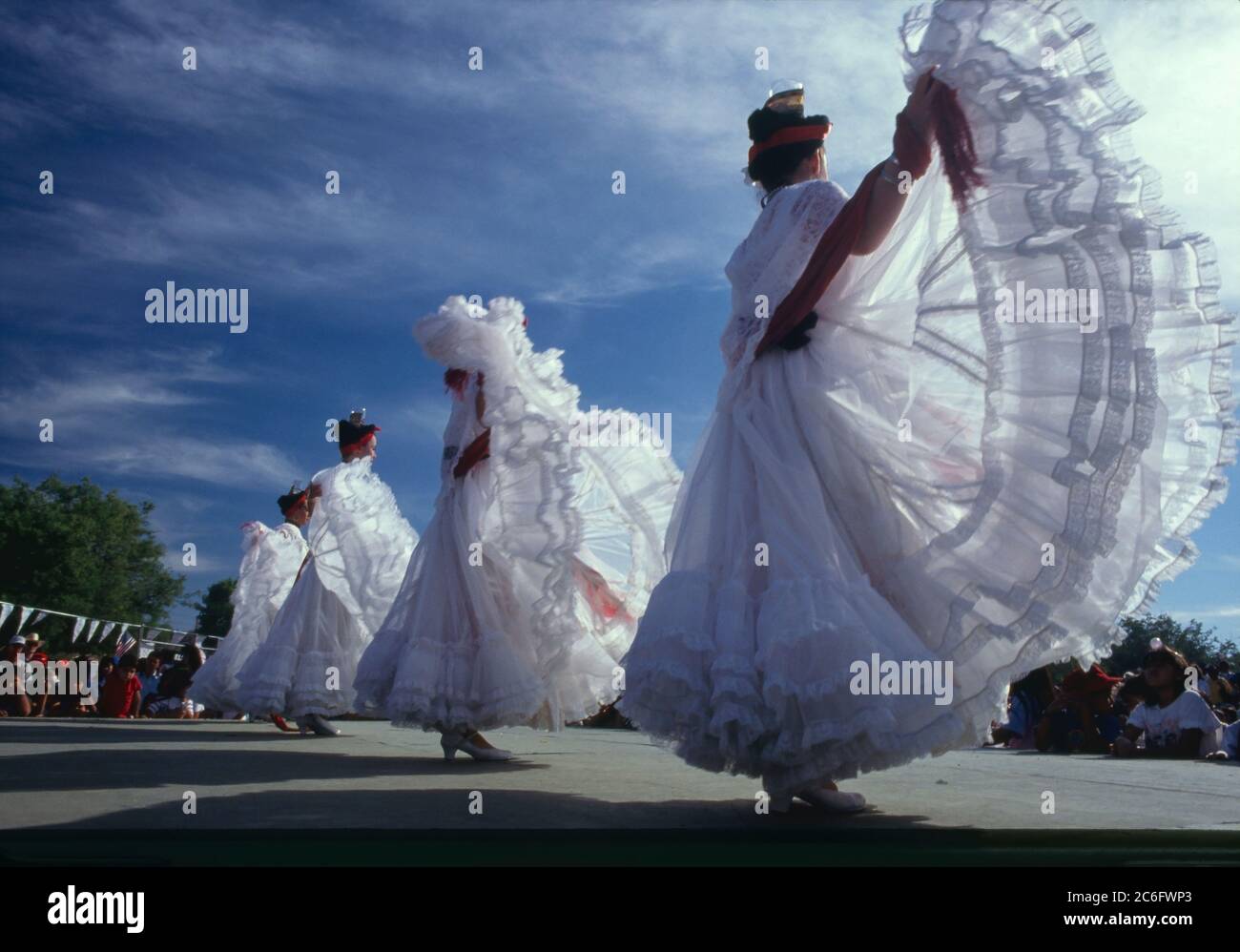 Cinco de Mayo celebration, Tucson AZ / MAY Dancers entertain at Kennedy ...