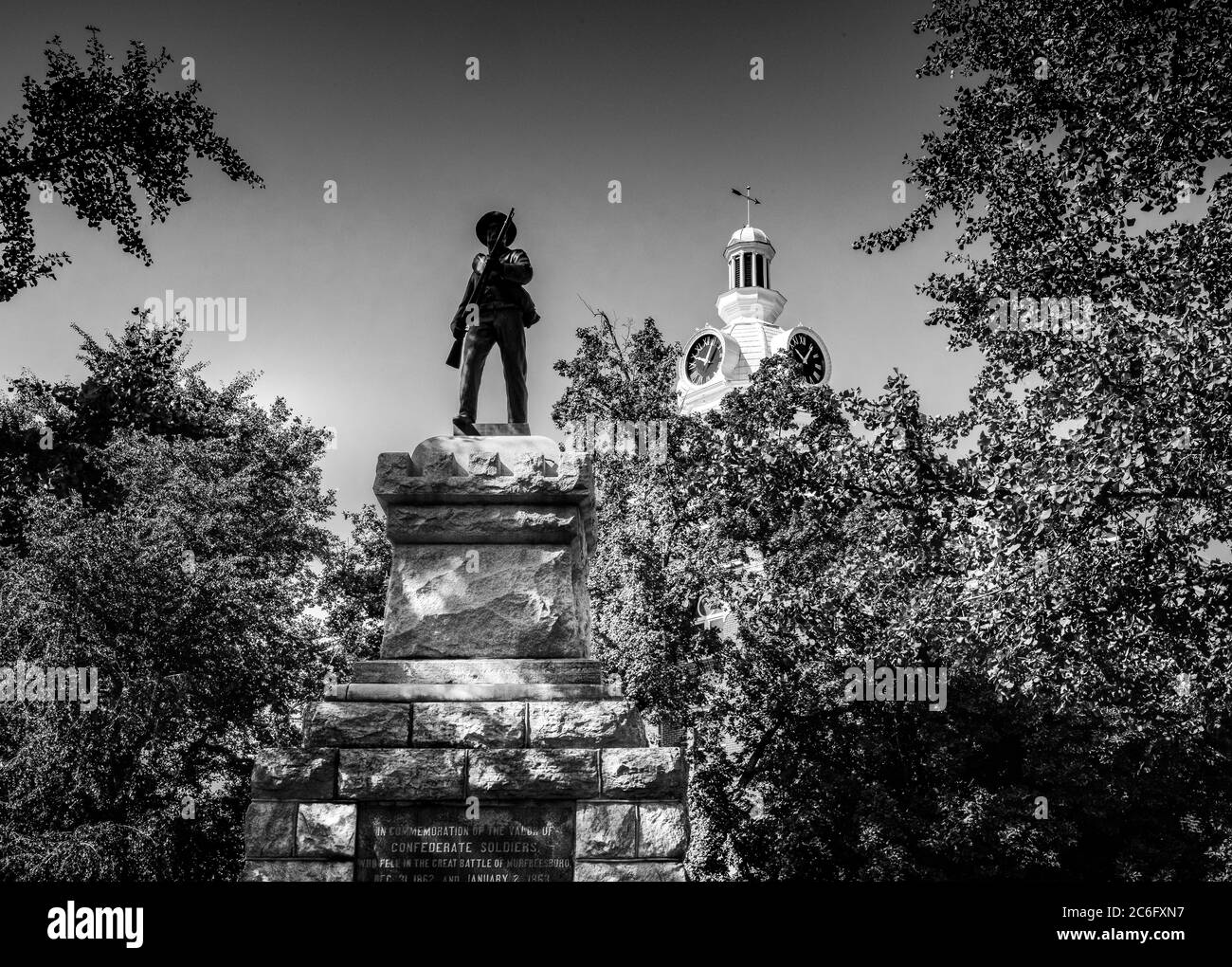 A commemorative Confederate Solider Statue on plinth with plaque ...